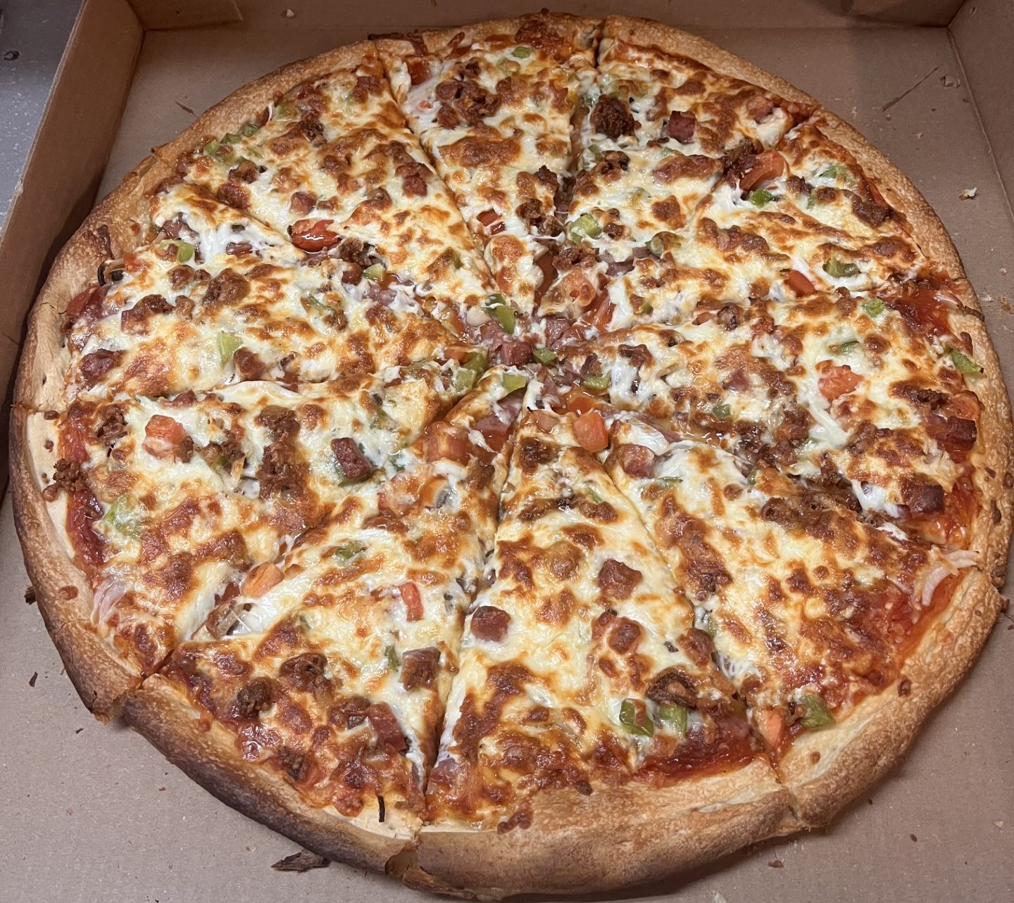 Try the Best Pizza in Calabogie - Call us Today at 613-570-4983